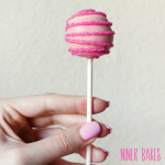{Round & Round} Fun Swirl Cake Pops Tutorial | niner bakes